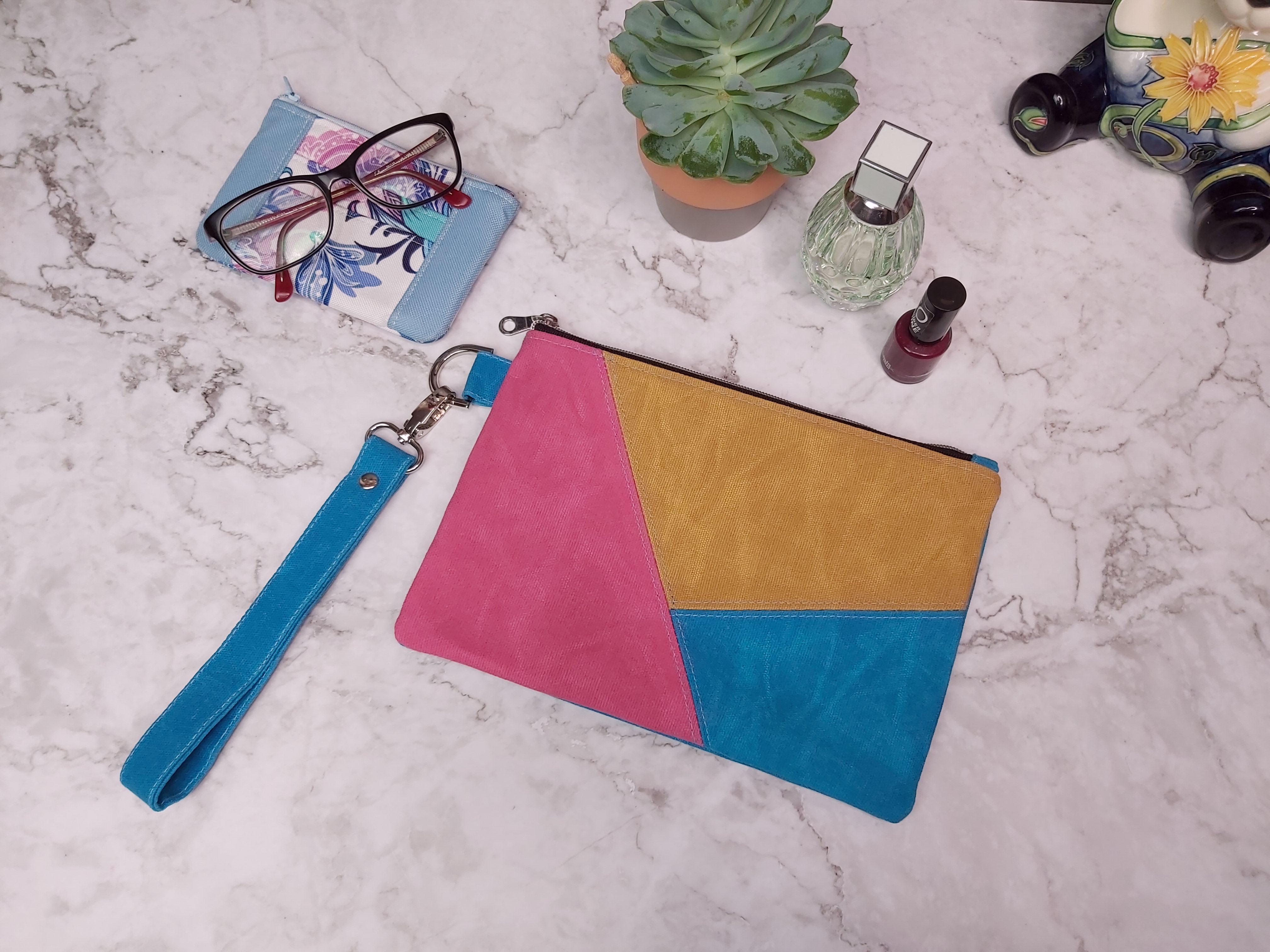 How to draft a Simple wristlet pattern in any size! – Allsewpetite